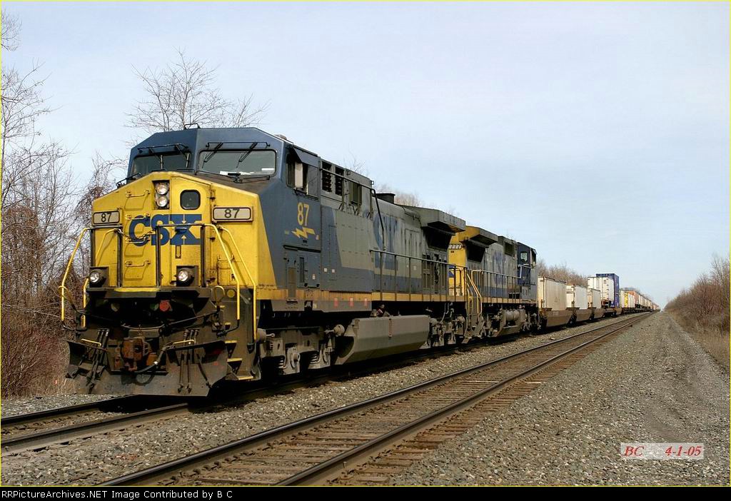 CSX 87 04/01/2005